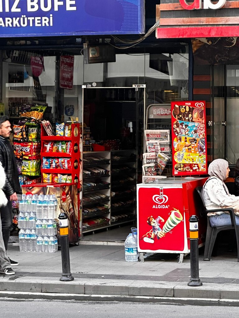 Market Deniz Büfe Şarküteri, İstanbul, foto