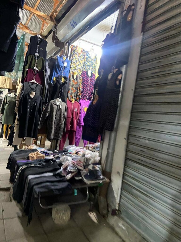 Giyim mağazası Qadın geyimləri, Mingeçevir, foto