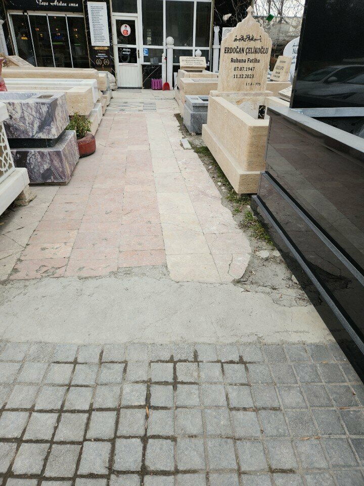 Heykel ve mezarlık taşı üreticileri Üstünel Mermer, Ankara, foto