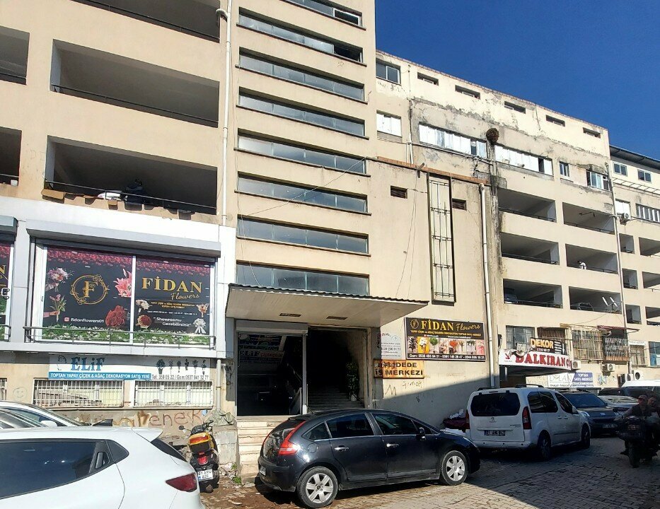 Dini dernekler Alidede İş Merkezi Mescidi, Adana, foto