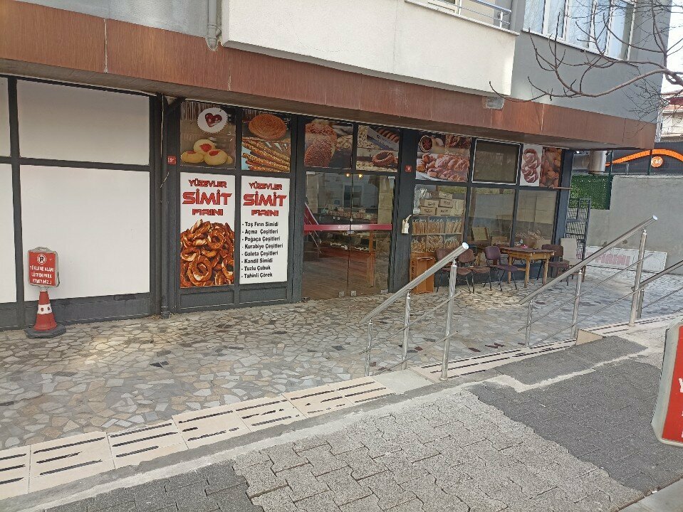 Ekmek fırını YüzEvler Simit Fırını, İstanbul, foto