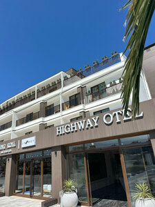 E87 Highway Otel (Balıkesir, Burhaniye, Hürriyet Mah.), otel  Burhaniye'den