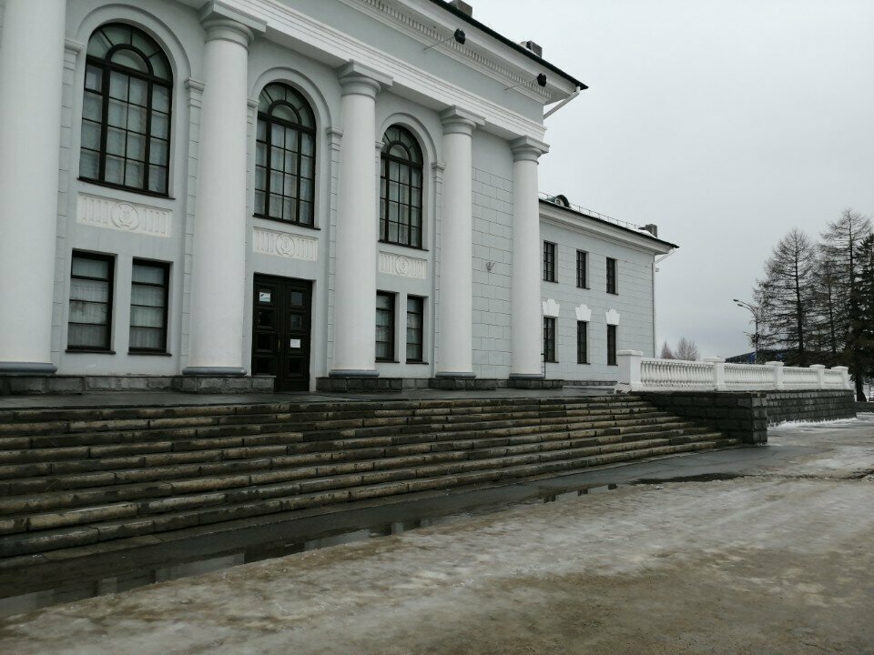 Müzik okulları ve konservatuarlar Valery Brainin Music School, Nijni Tagil, foto