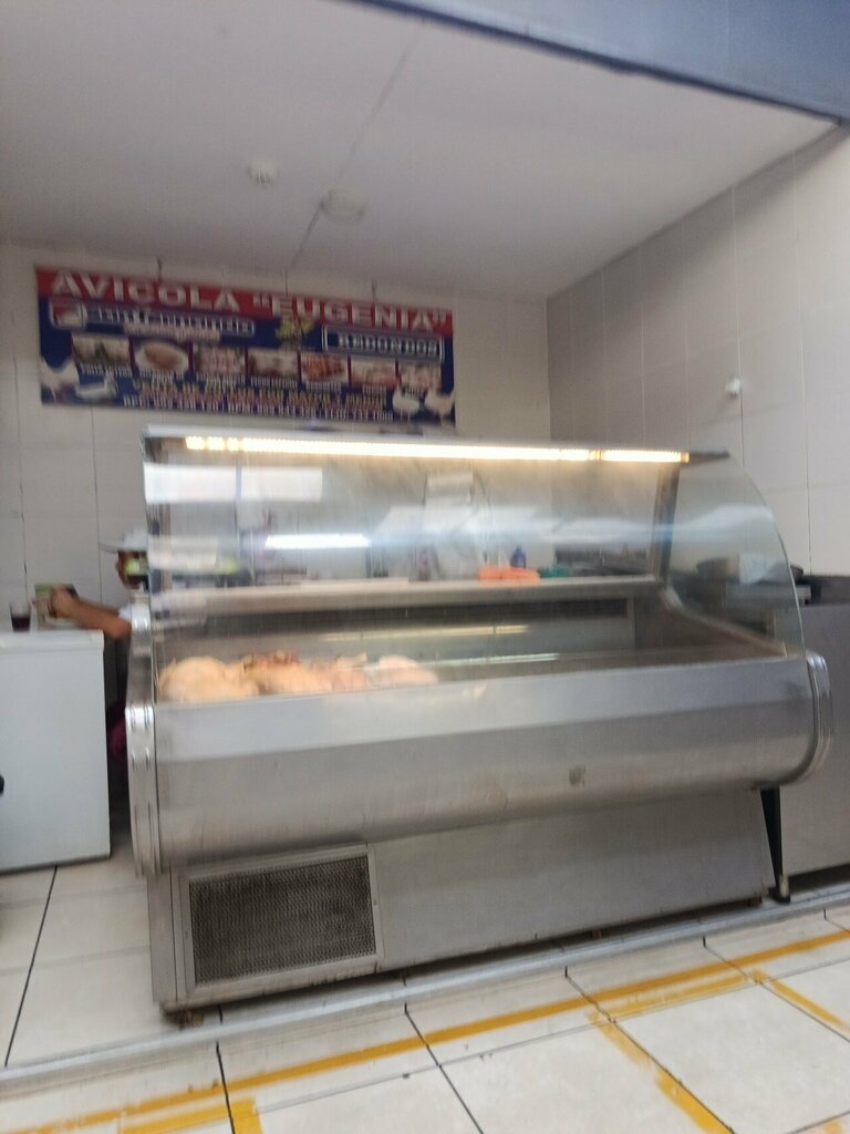 Kanatlı hayvan ürünleri ve yumurta Avícola Eugenia, Lima, foto