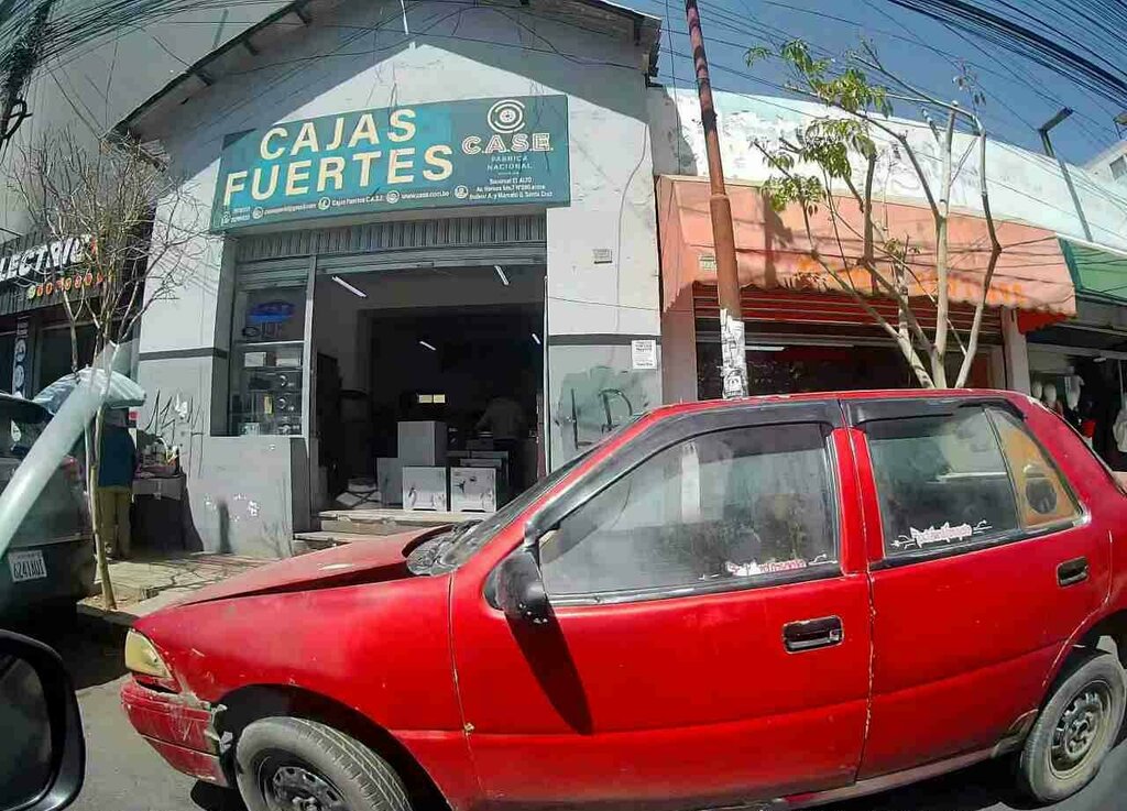 Ev temizlik ürünleri Strong Boxes, Cochabamba, foto