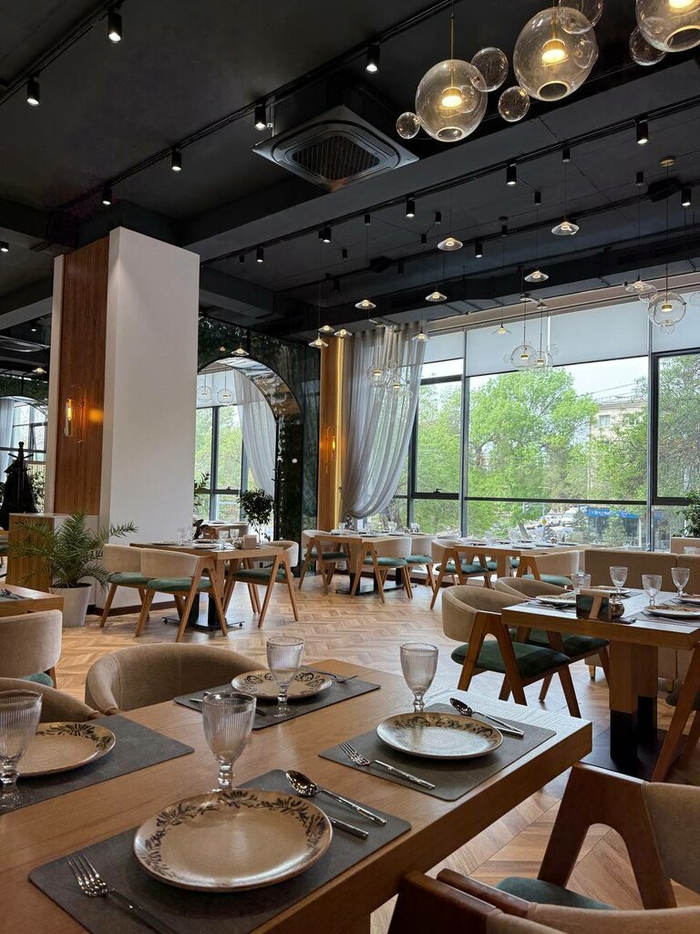 Restoran Yalpiz, Taşkent, foto