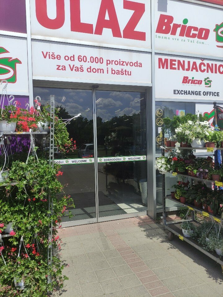 Sera ve bahçe ürünleri Brico S, Novi Sad, foto