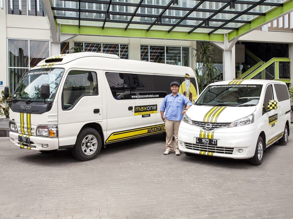 Otel MaxOneHotels at Tidar Surabaya, Surabaya, foto