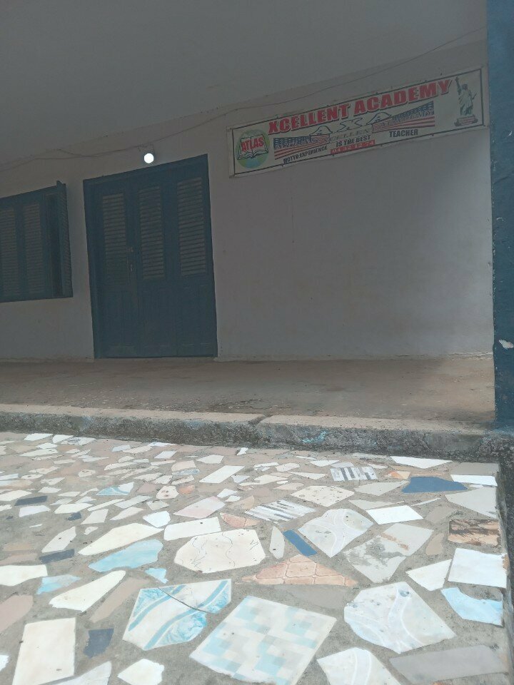 Ortaokul Atlas Excellent Academy, Abican, foto