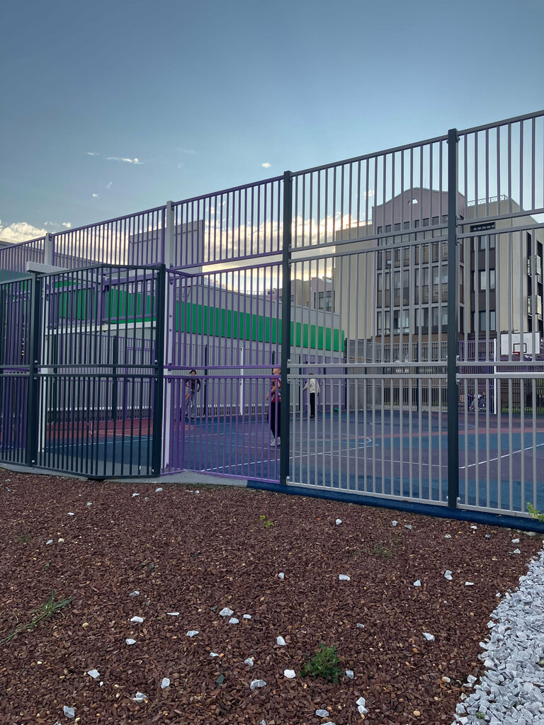 Spor alanı Sports ground, Ulyanovsk, foto