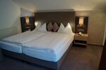 Dei Hotel Schönblick (Augsdorfer Straße No:23, Velden am Wörther See), otel  Karintiya'dan