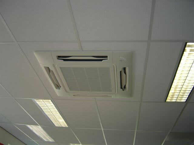 Elektrikli cihazların tamiri Minheere Installatie Techniek Bv, Zeeland, foto