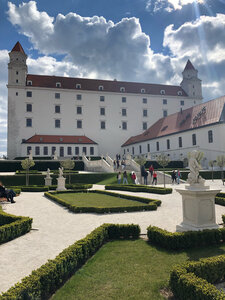 Bratislavský hrad (Bratislavský kraj, Okres Bratislava I), turistik yerler  Bratislava'dan