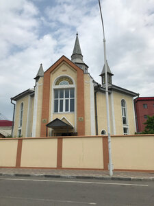 Seventh Day Adventist Church (Borbed Sok. No:117), protestan kilisesi  Duşanbe'den