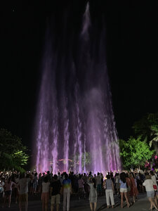 Поющий фонтан на площади Дадунхай (Hainan Province, Sanya city, Dadunkhay), çeşme  Sanya'dan