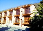 Inn Rif (Ardzinba Avenue No:57А), otel  Gagra'dan