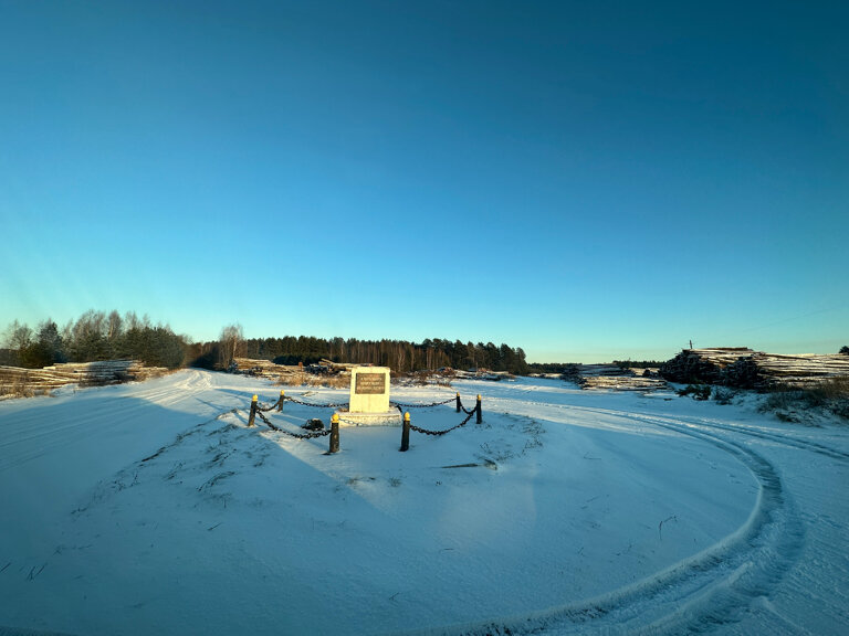 Anıt, heykel Воинам, павшим в годы Великой Отечественной войны, Kalujskaya oblastı, foto