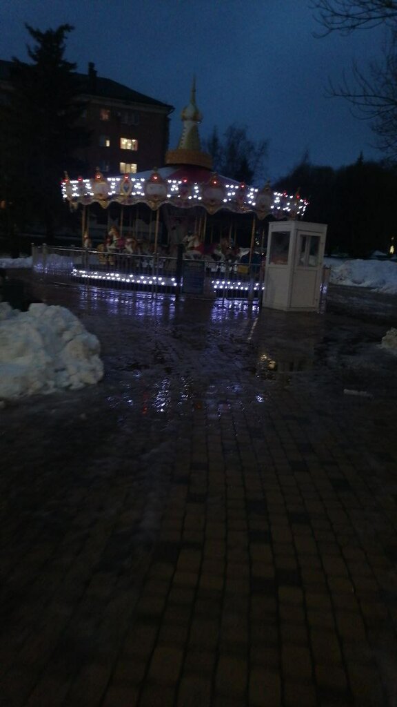 Atraksiyon Лошадки, Velikie Luky, foto