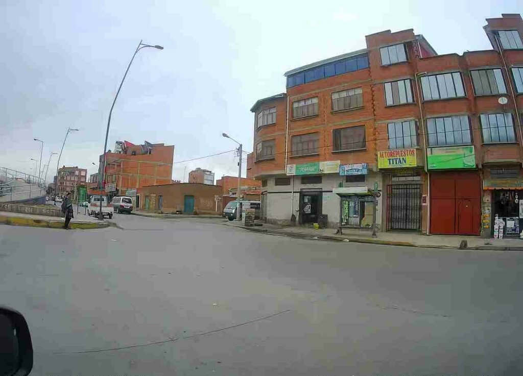 Motosiklet yedek parçaları Auto Repuestos Titan, El Alto, foto