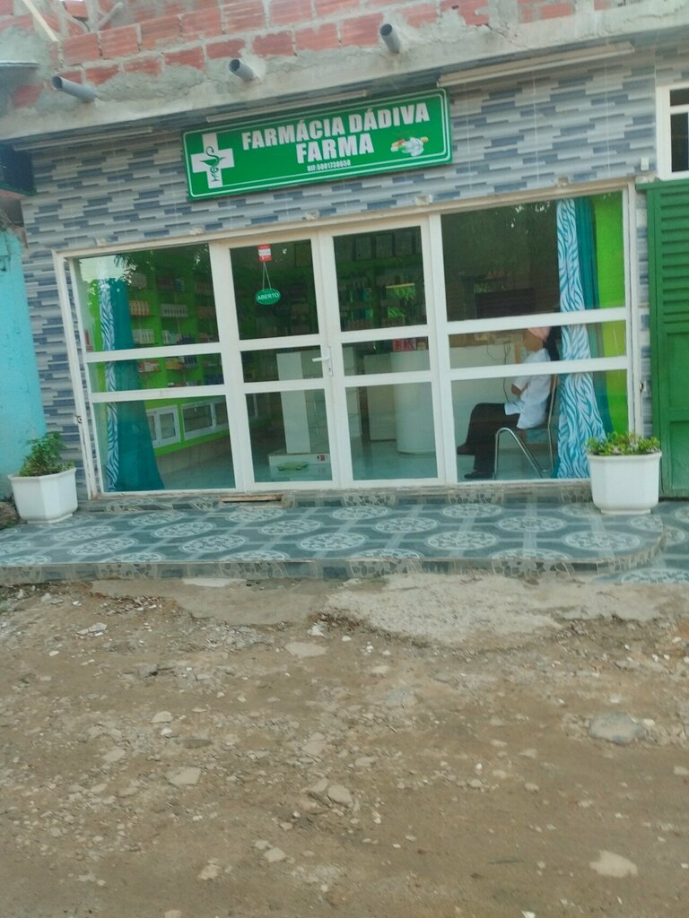 Eczaneler Dádiva Farma, Loanda, foto