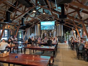 Docker Brewery & Beer Garden (Zorza Klemansoa Street No:27B, Belgrade), bar  Belgrad'dan