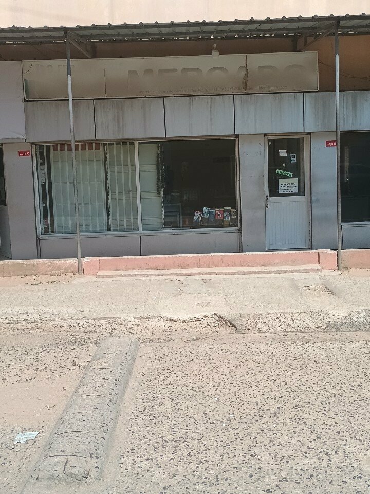 Gıda pazarı Mini Mercado, Loanda, foto
