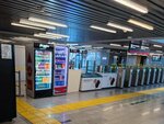Мороженое тут (Krasnodar Territory, Sochi, Adler, Privokzalnaya Square), dondurmacılar  Soçi'den