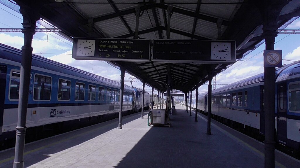 Tren istasyonu České Budějovice Hlavní Nádraží, Ceske Budejovice, foto