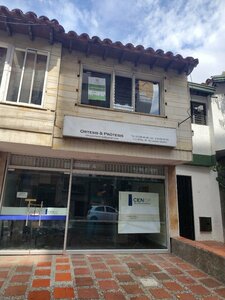 Ortopedia Cenop (Antioquia, Municipio de Medellín, Barrio de El Nogal-Los Almendros, Carrera 80, 36-43), tıp merkezleri ve klinikler  Medellin'den