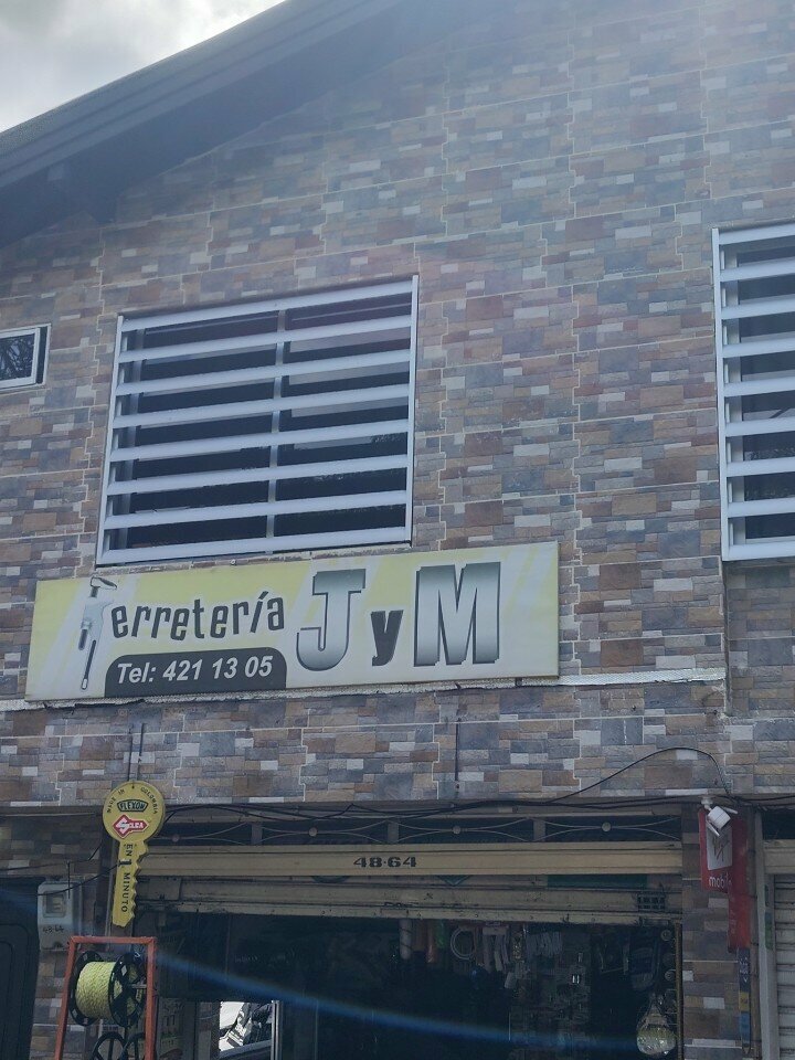 Toptan temizlik ürünleri Ferreteria JyM, Medellin, foto