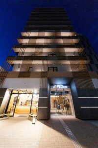 Hotel Hillarys Shinsaibashi (542-0083 1-17-11 Higashi Shinsaibashi, Chuo-ku, Osaka), otel  Osaka'dan