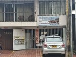 Roosevelt Clothing Clinic (Valle del Cauca, Municipio de Santiago de Cali, Comuna 19, Calle 6, 44-58), terziler  Cali'den