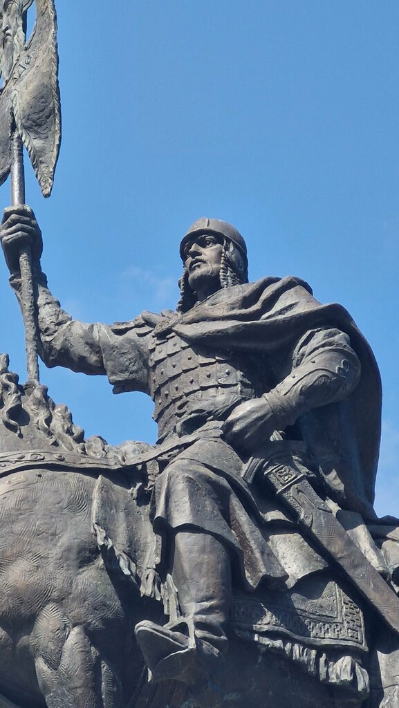 Anıt, heykel Александр Невский, Minsk, foto