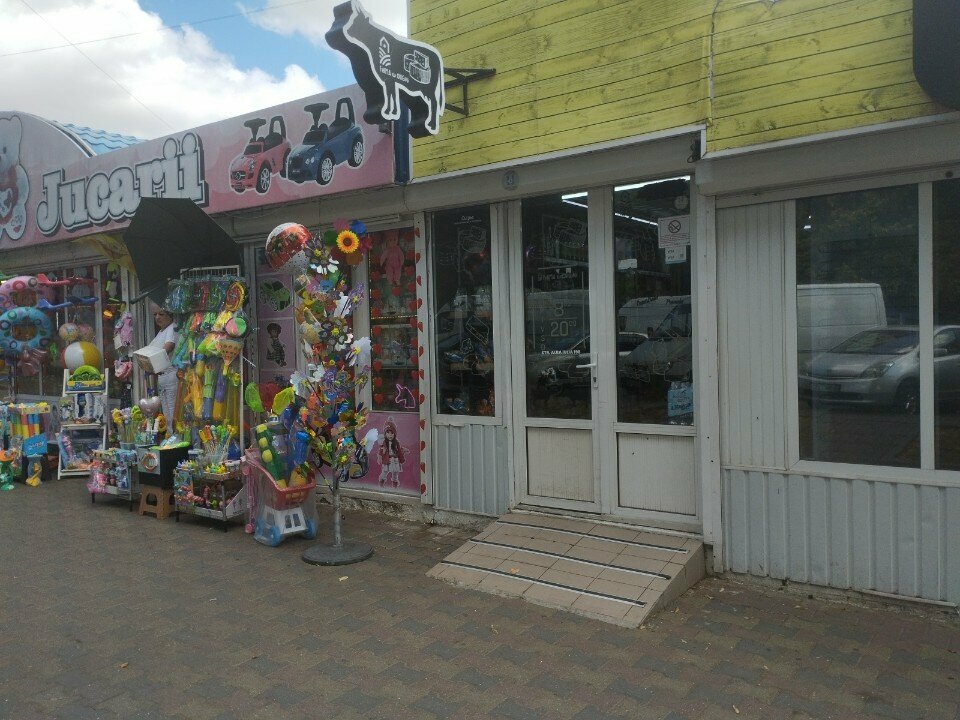 Market Ferma cu origini, Kişinev, foto