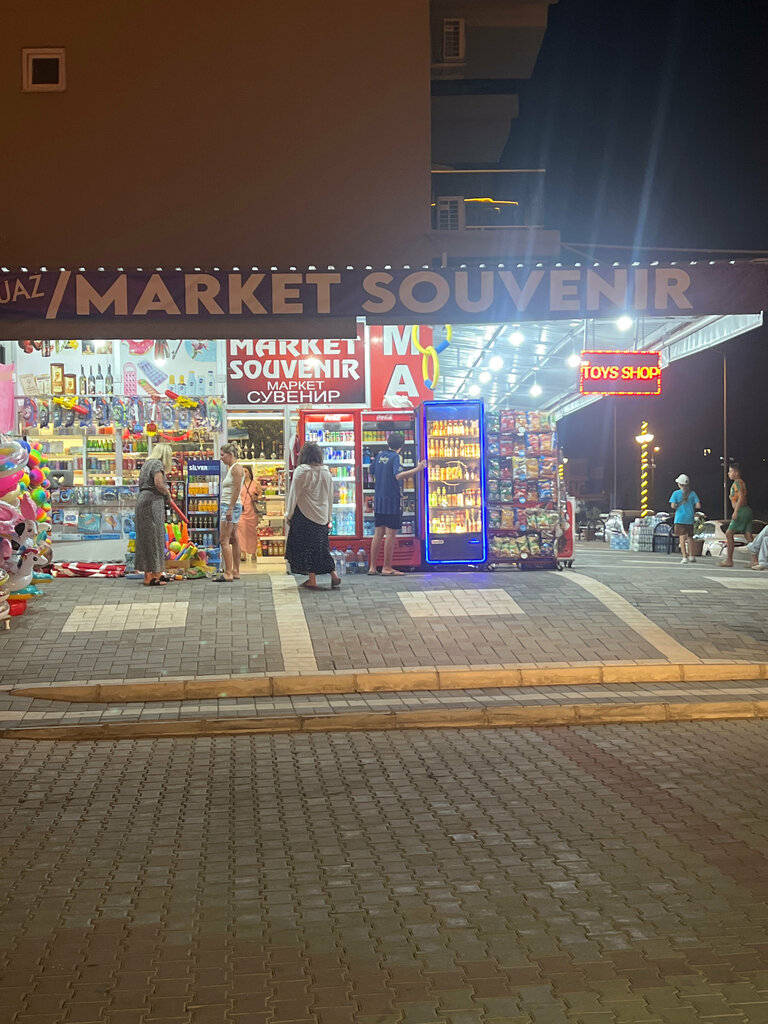 Hediyelik eşya mağazaları Olive Souvenir Market, Alanya, foto