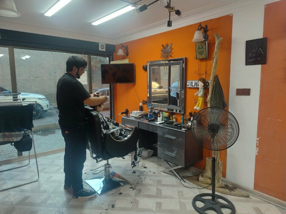 Berberler Studio 555 Barber, Bakü, foto