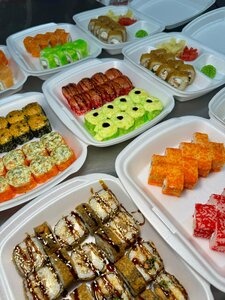 Суши на Дом (Komsomolskaya ulitsa No:69А), suşi restoranı  Mozdok'tan
