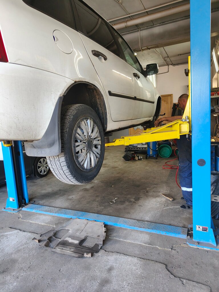 Otomobil servisi Luxe service, Volgograd, foto