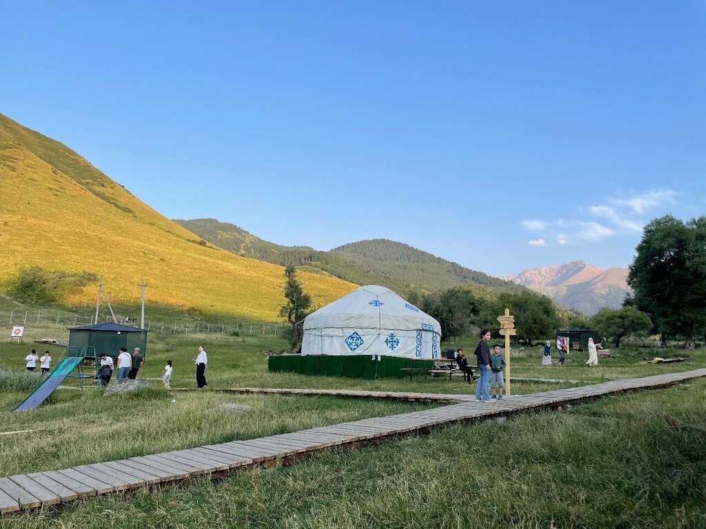 Resort oteller, tesisler Alatau Samal Bulaq, Almatı eyaleti, foto