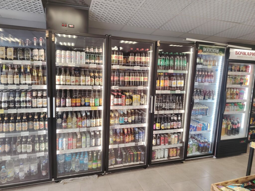 Bira dükkanı Море Пива, Tolyatti (Togliatti), foto