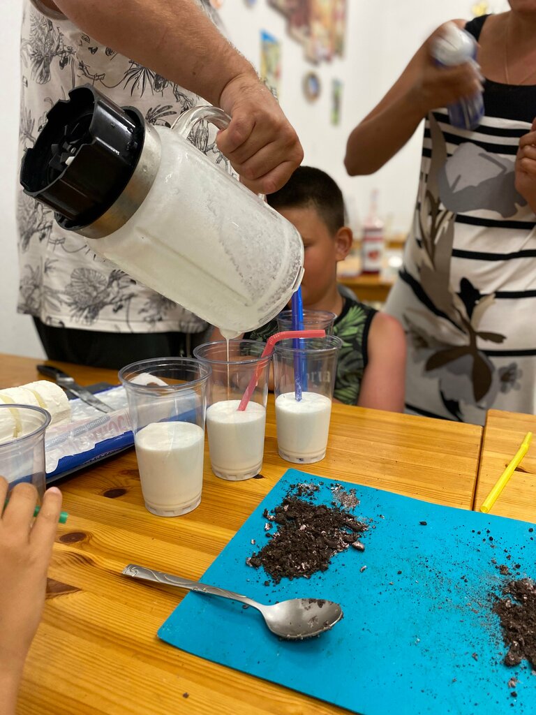 Hazır yemek teslim servisleri У Анжеллы, Gudauta Bölgesi, foto