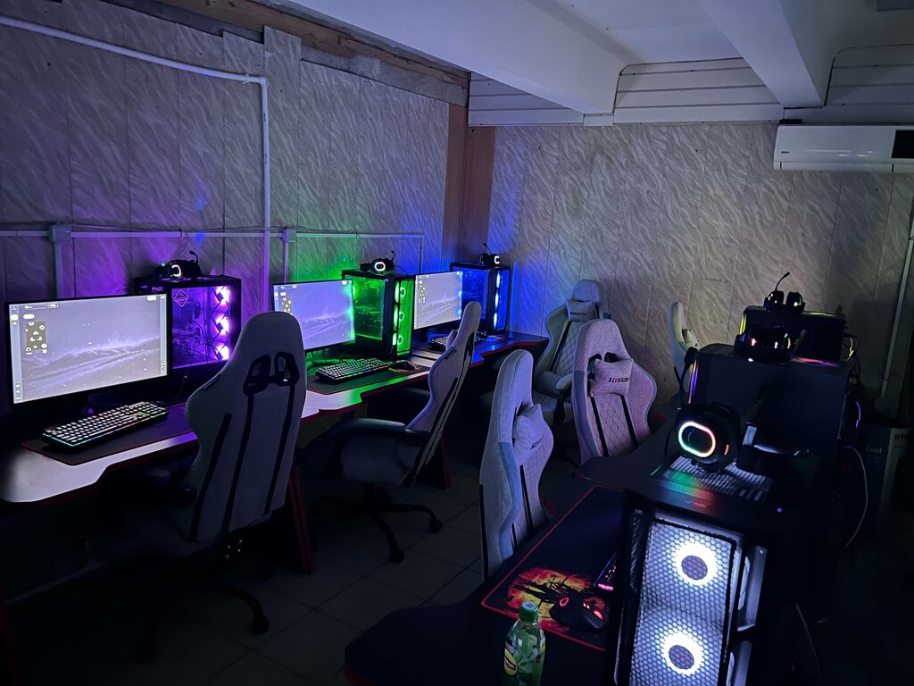 Bilgisayar kulübü Cyber Frame, Kazan, foto