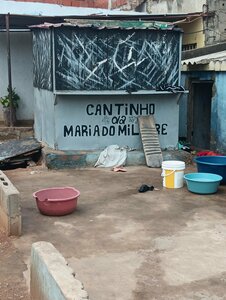 Cantinho da maria do milagre (Luanda, Rua 12 de Julho), bar  Loanda'dan