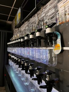 Beer Planet (Пролетарская улица No:12А), bira dükkanı  Simferopol'dan (Akmescit'ten)