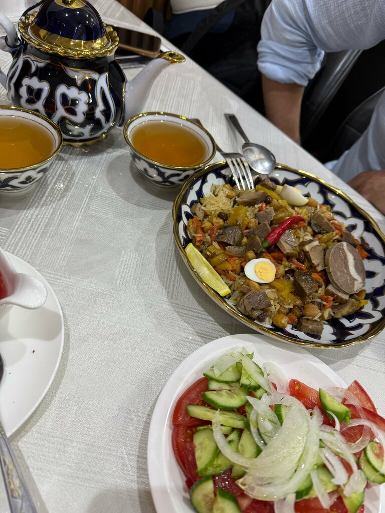 Restoran Uzgen, Dubai, foto