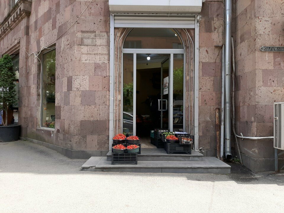 Manavlar Фрукты Овощи, Erivan, foto