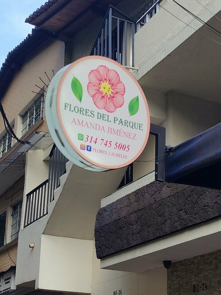 Hediyelik eşya mağazaları Flores Del Parque, Medellin, foto
