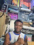 Valentin & Ugobest Electronic (Rue Yao Bio No:188, La commune Adjamé), enstrüman mağazaları  Abican'dan