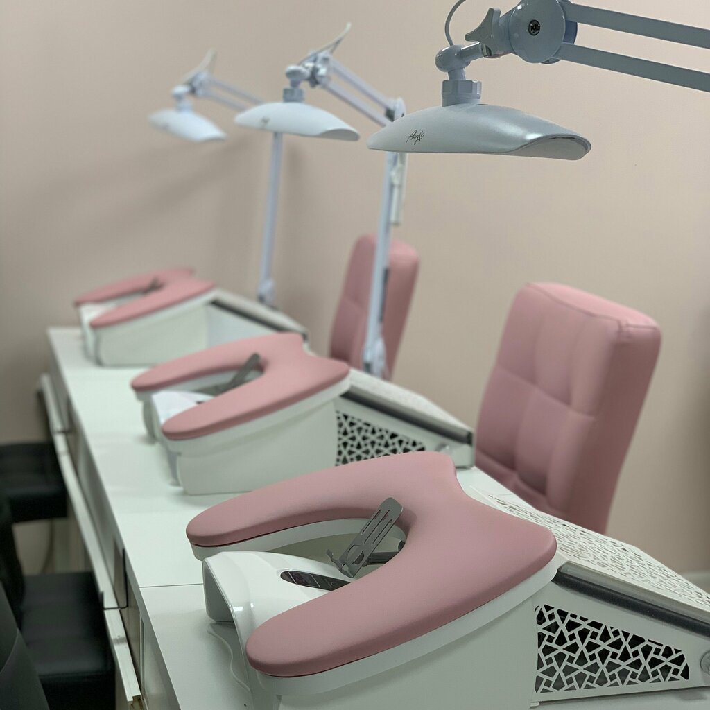 Manikür-pedikür Soroka art nail, Moskova, foto