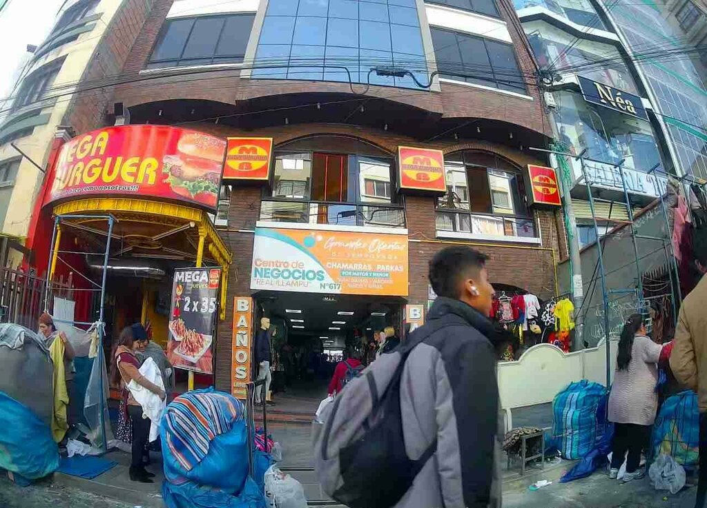 Alışveriş merkezleri Real Illampu Business Center, La Paz, foto